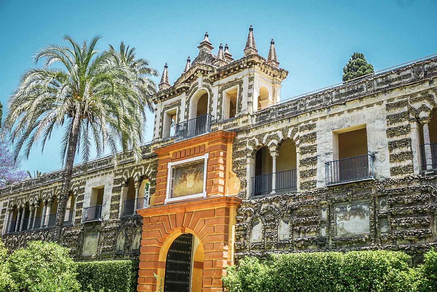 Visiting The Real Alcazar Seville: A Complete Guide – The Discoveries Of.