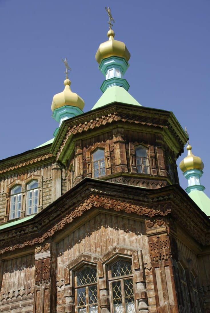 Karakol Travel Guide: 10+ Things to do — The Discoveries Of