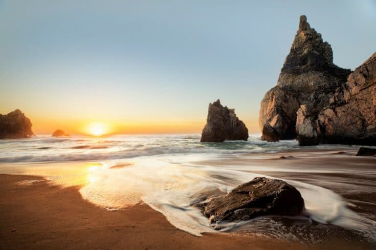 8 Best Beaches in Lisbon You Have to Visit — The Discoveries Of