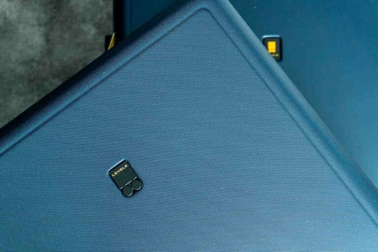 Level8 Luggage Review: Carry On Review — The Discoveries Of