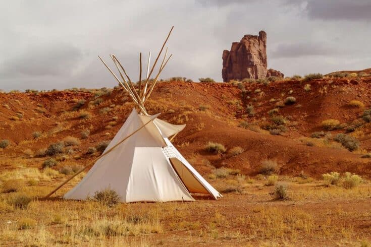 Monument Valley Camping Guide — The Discoveries Of